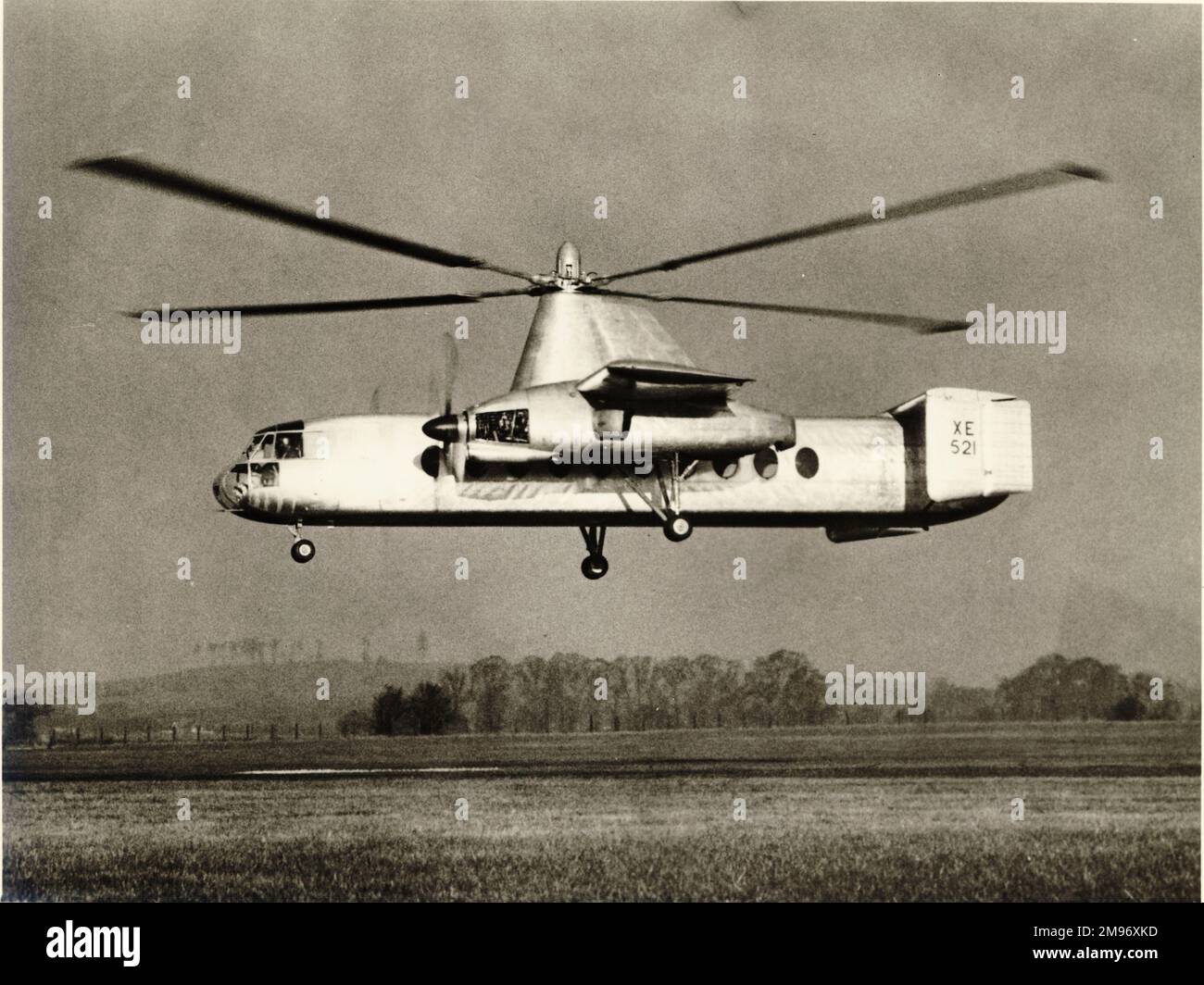 Fairey Rotodyne, XE521, made its maiden flight on 6 November 1957 in ...