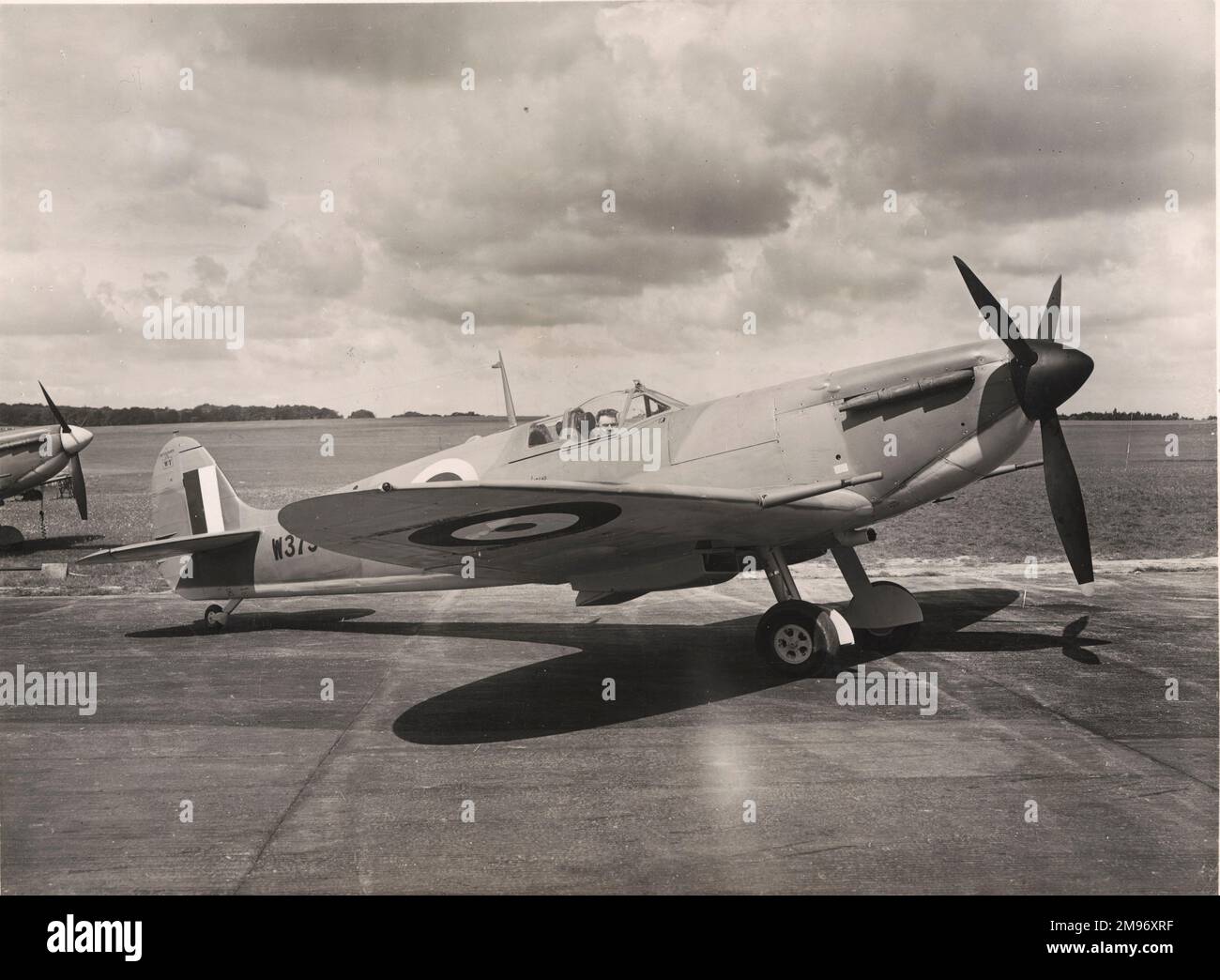 Supermarine Spitfire V Stock Photo - Alamy