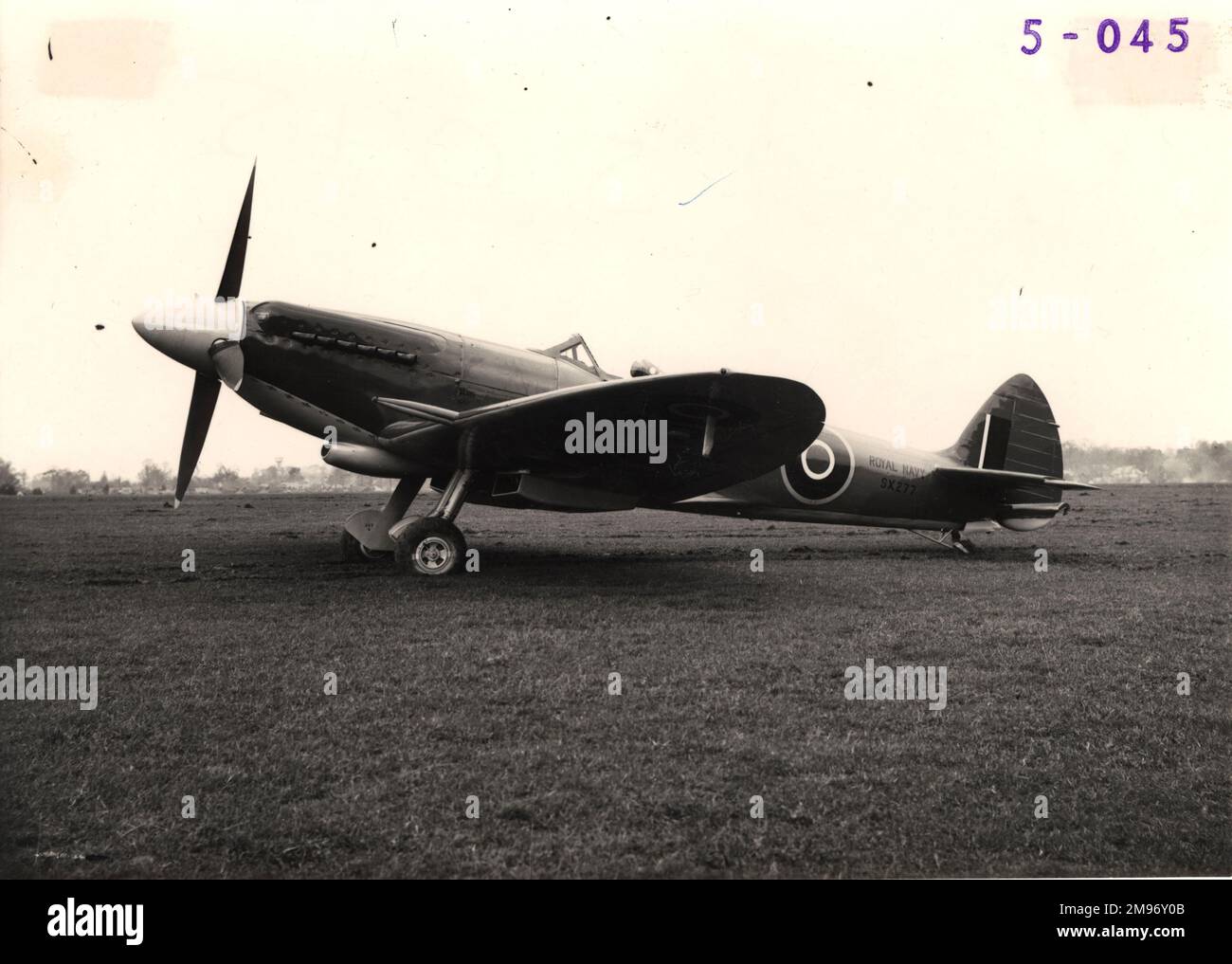 Supermarine seafire xvii hi-res stock photography and images - Alamy