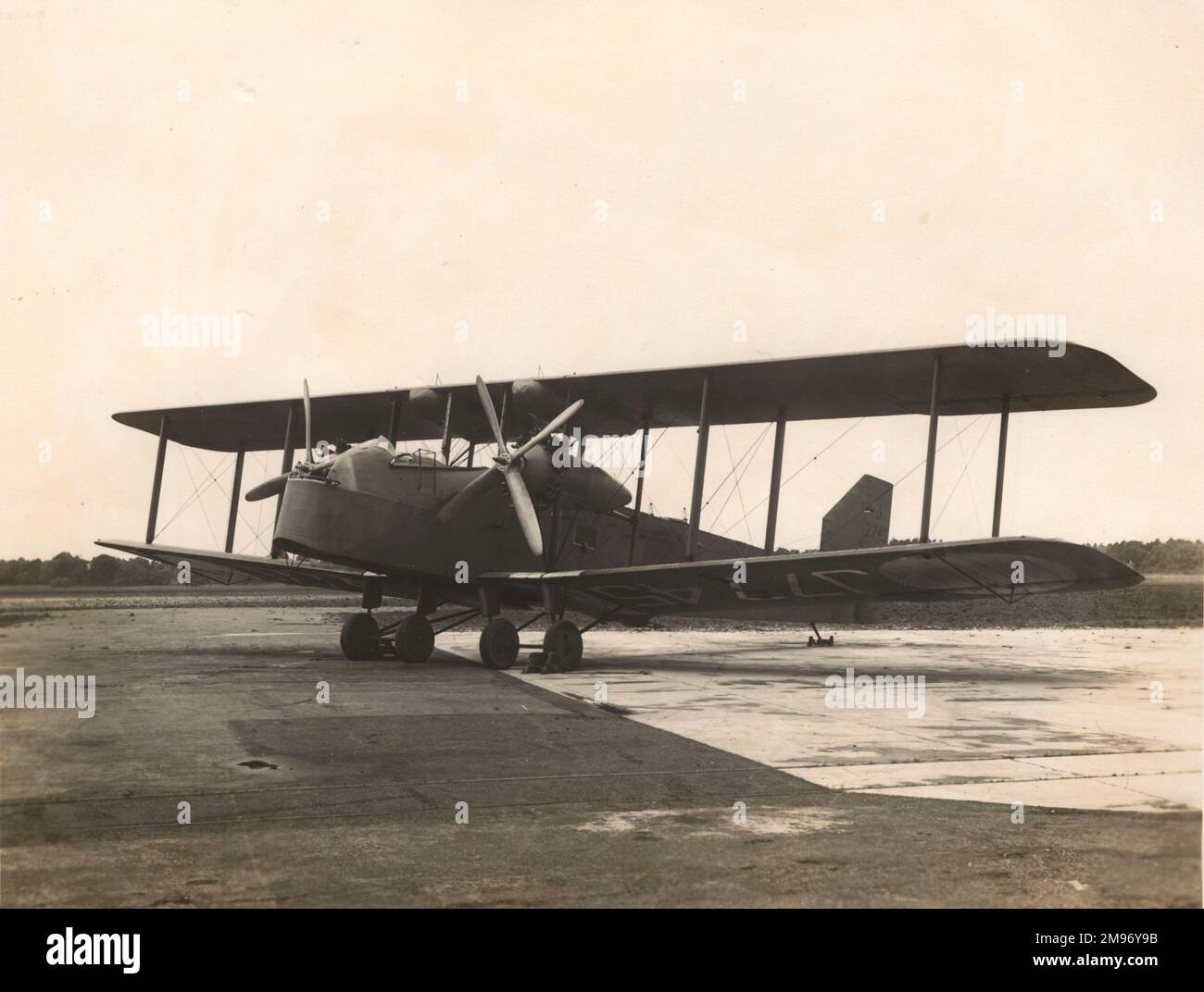 Handley Page HP33 Hinaidi I prototype, J7745, was converted from a ...