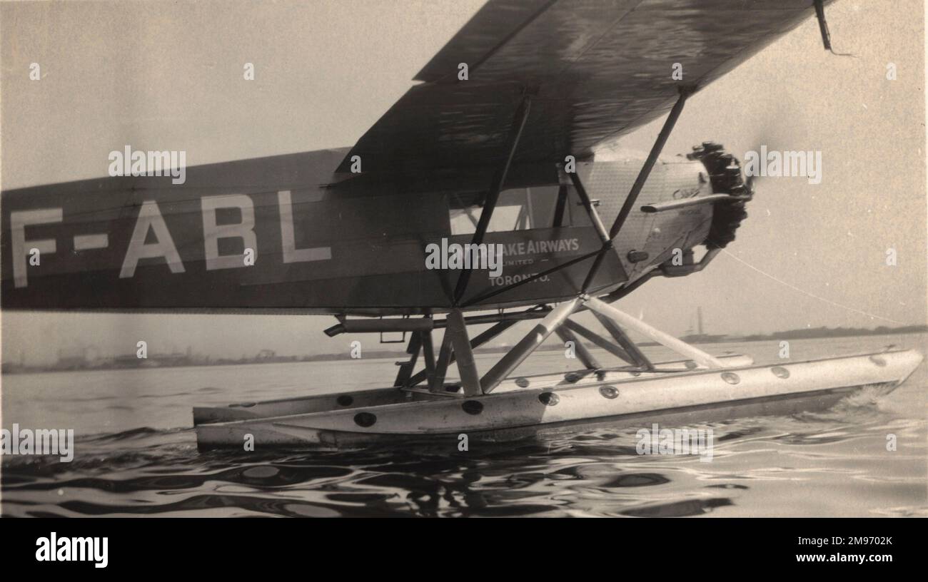 A Fokker Universal seaplane of Inter-Lake Airways taxying before take ...
