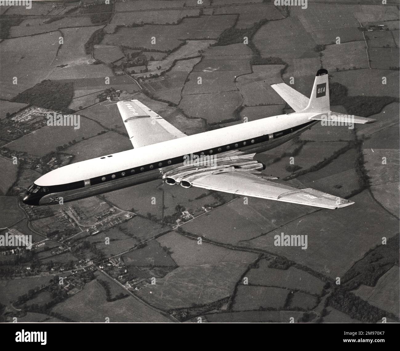 The first de Havilland DH106 Comet 4B, G-APMA Sir Edmund Halley, of BEA ...