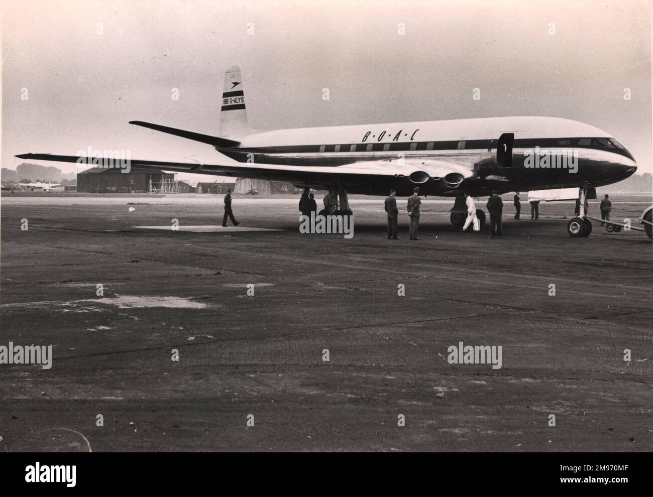 de Havilland DH106 Comet 1, G-ALYS, the third production aircraft for BOAC but the first to be ...