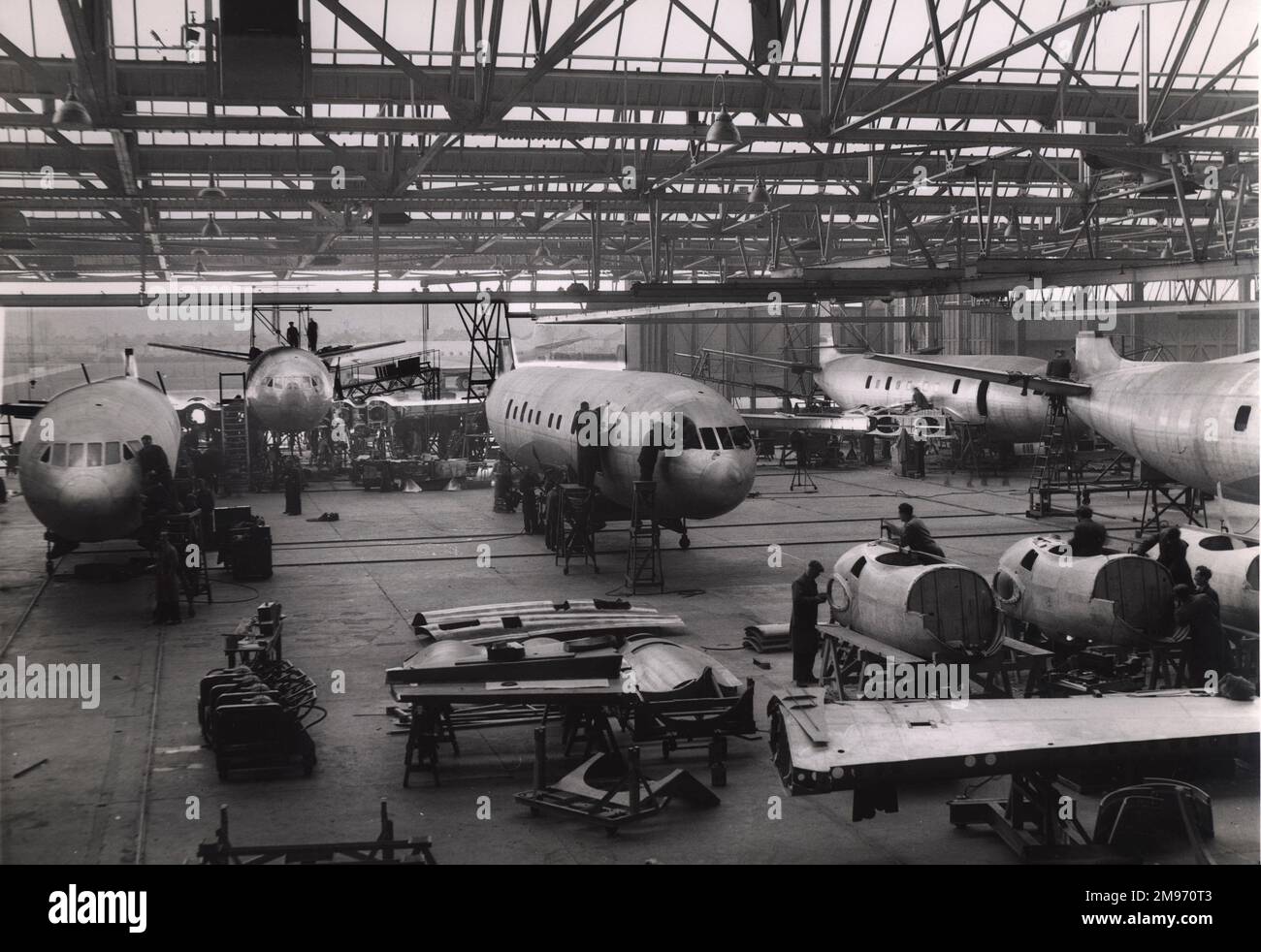 de Havilland DH106 Comet production. February 1950 Stock Photo - Alamy