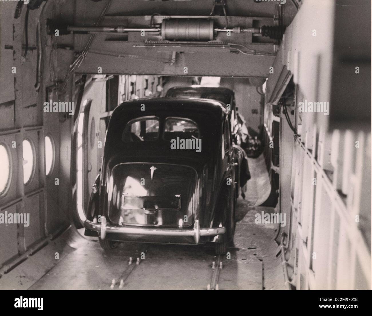 Avro york transport aircraft hi-res stock photography and images - Alamy