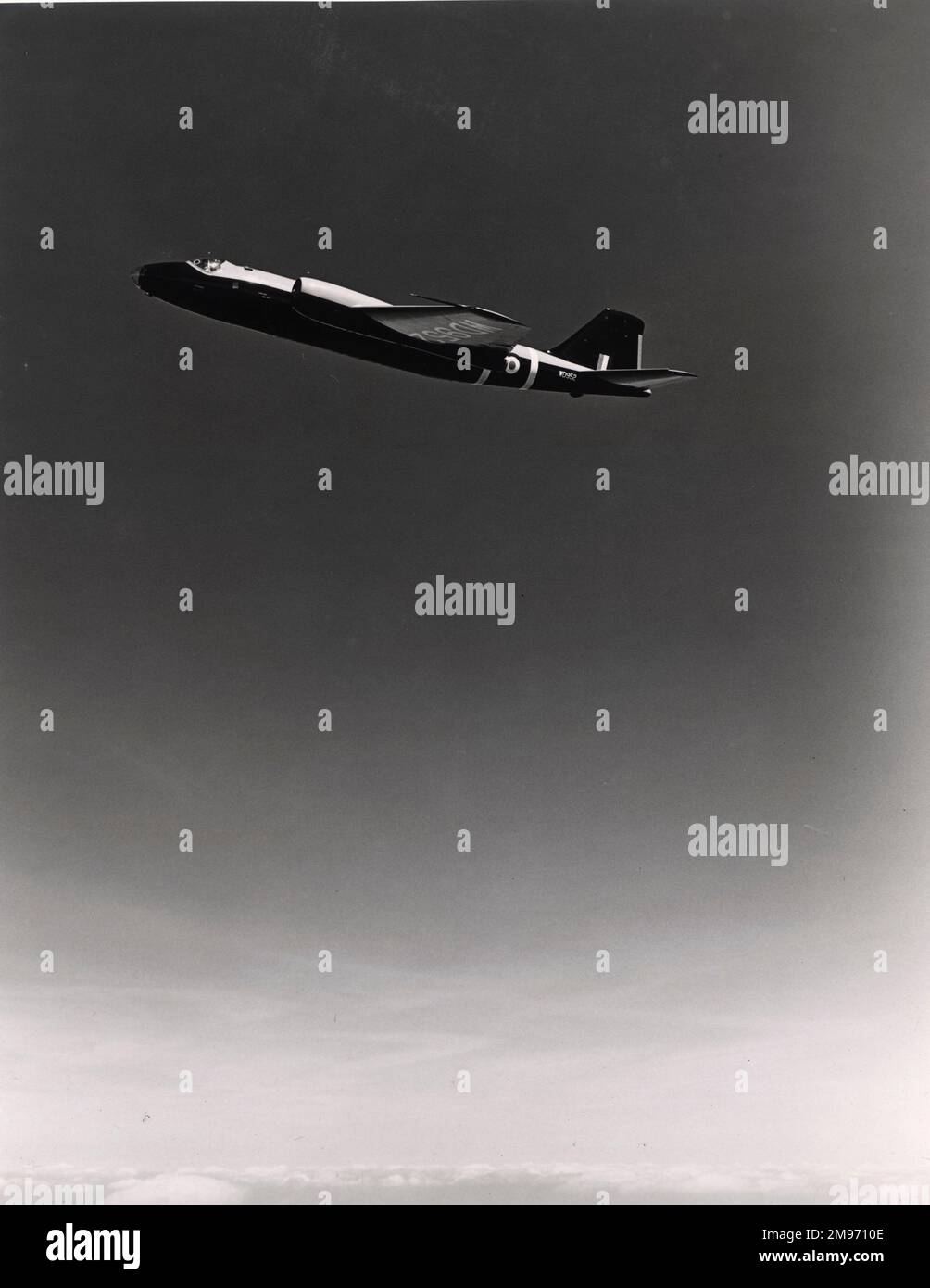 English electric canberra b2 hi-res stock photography and images - Alamy