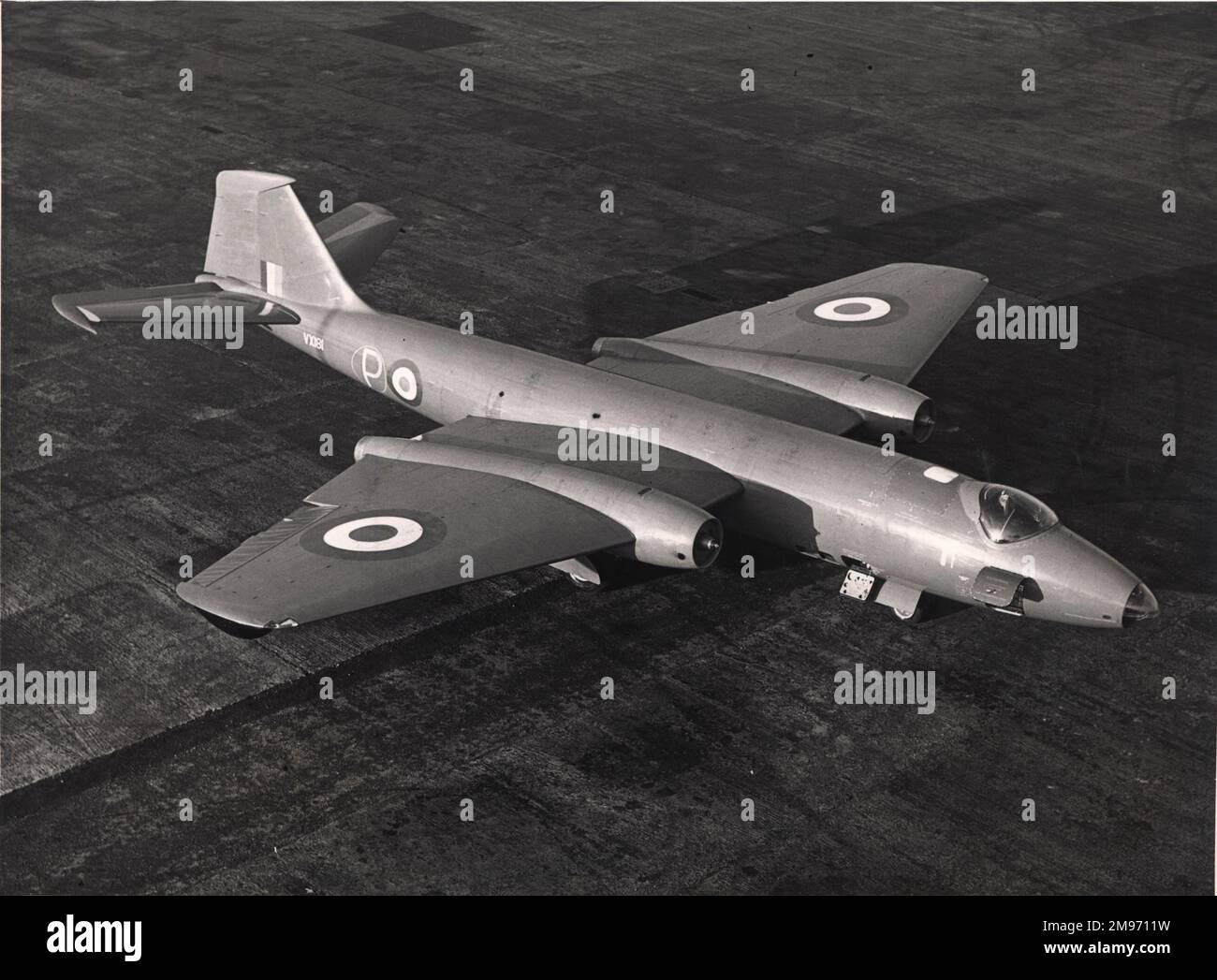 English electric canberra pr3 hi-res stock photography and images - Alamy