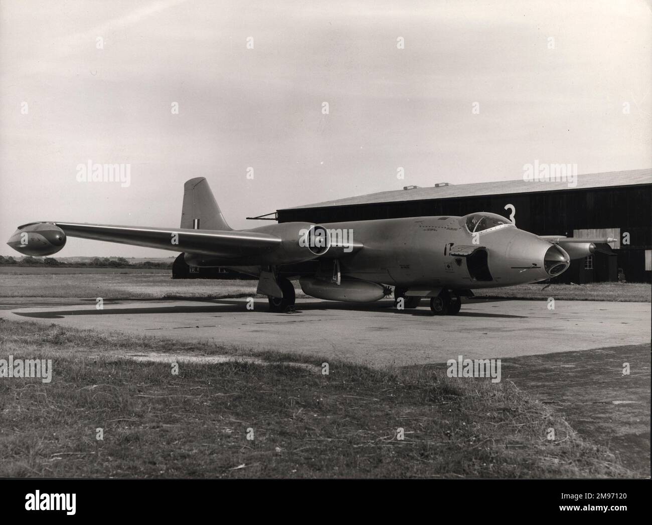English Electric Canberra B2 used by Flight Refuelling for air-to-air ...