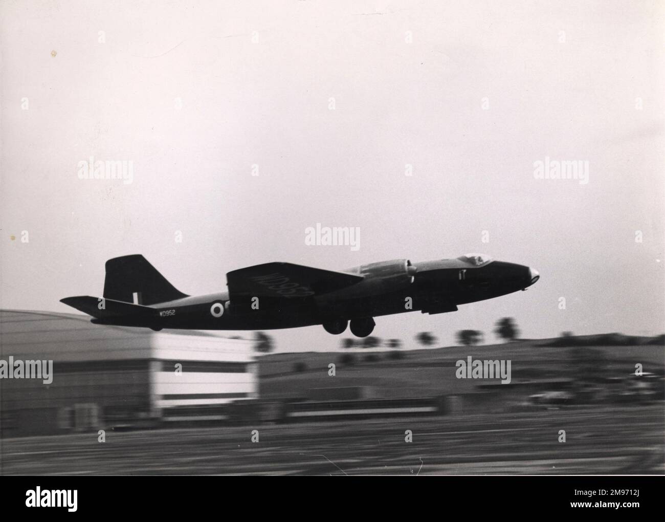 English Electric Canberra B2, WD952, was powered by two Bristol ...