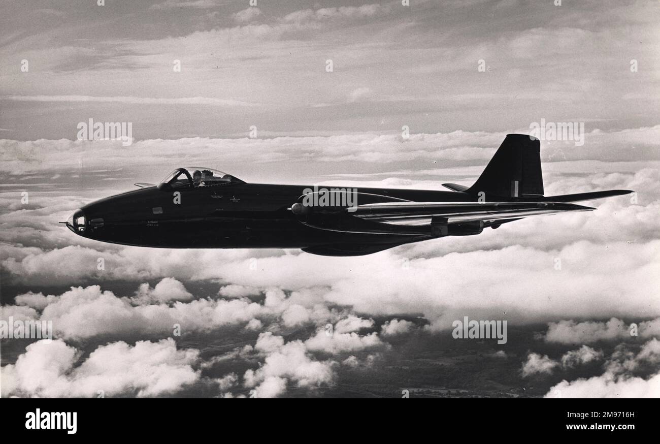 The first English Electric Canberra B(I)8, VX185, was converted from the B5 Stock Photo - Alamy
