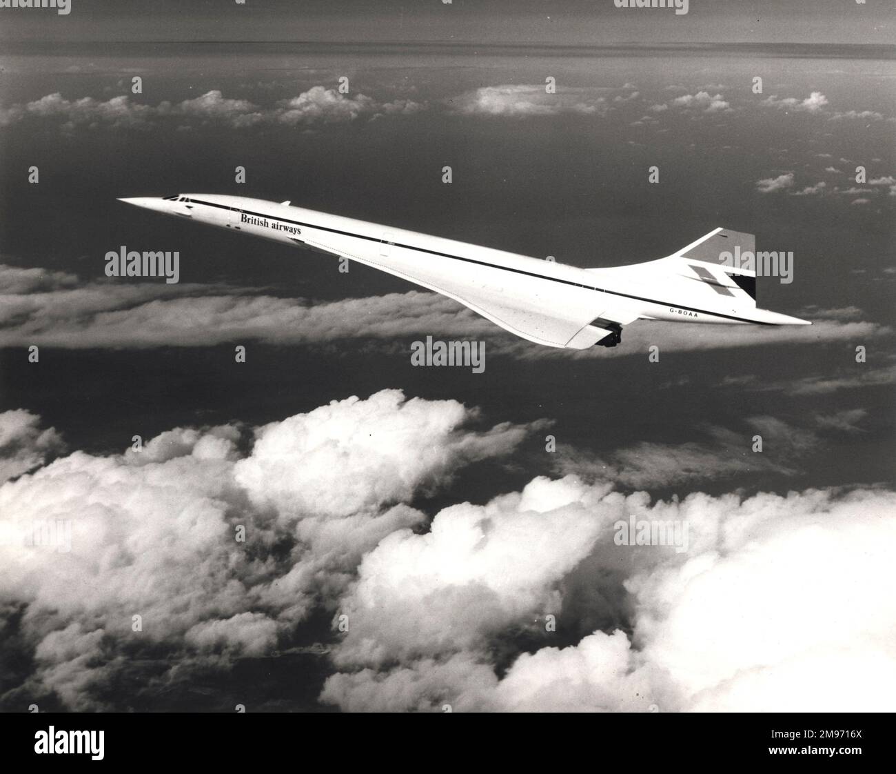 Concorde in flight hi-res stock photography and images - Alamy