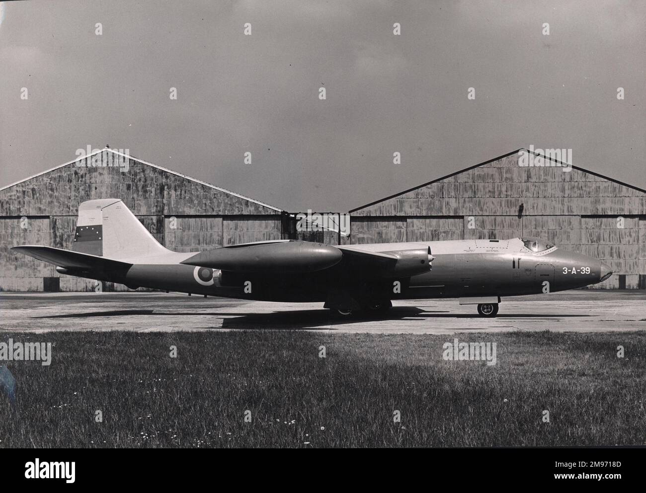 The third English Electric Canberra B2 for Venezuela, 3-A-39, at Warton ...