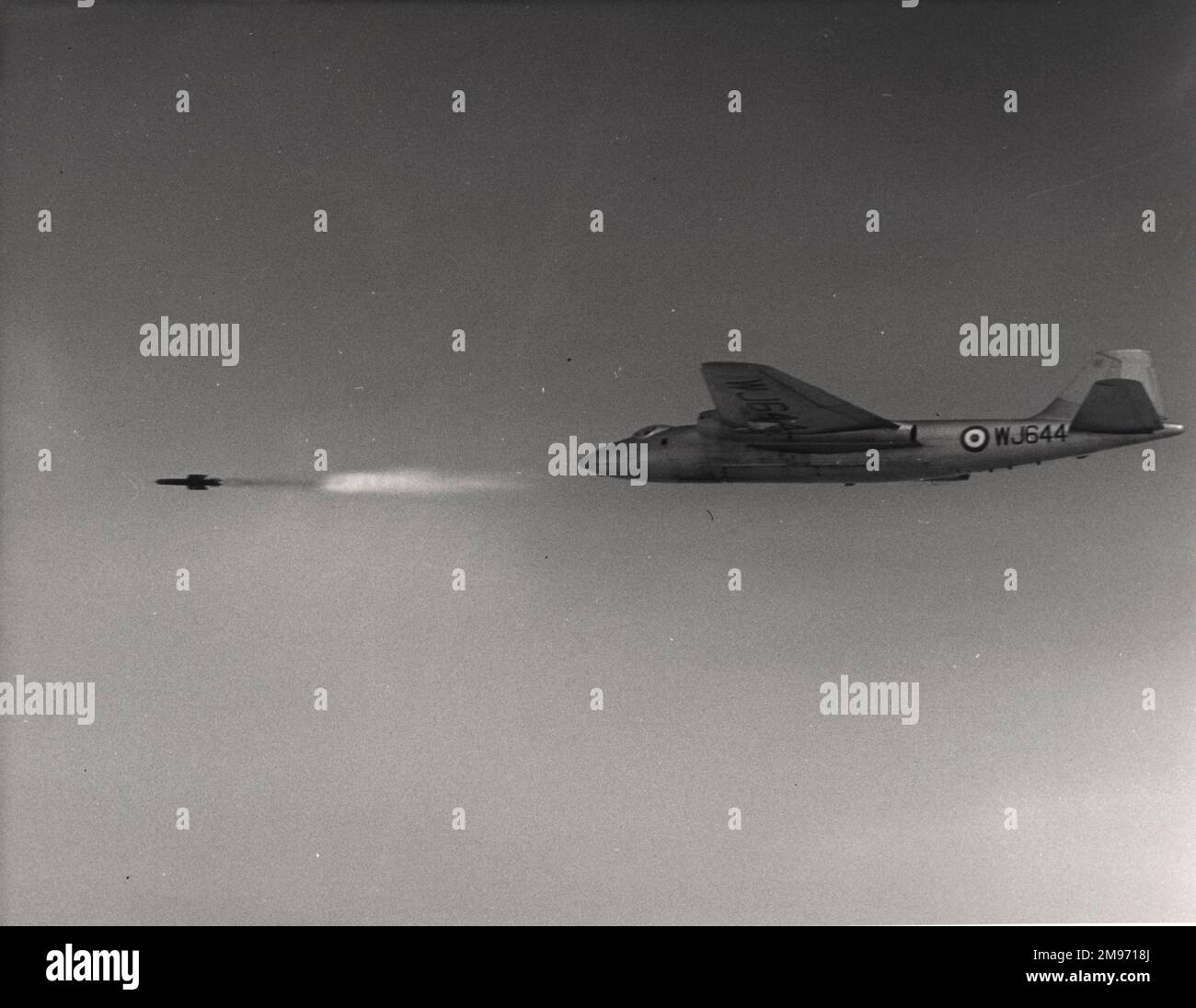 English electric canberra b2 hi-res stock photography and images - Alamy