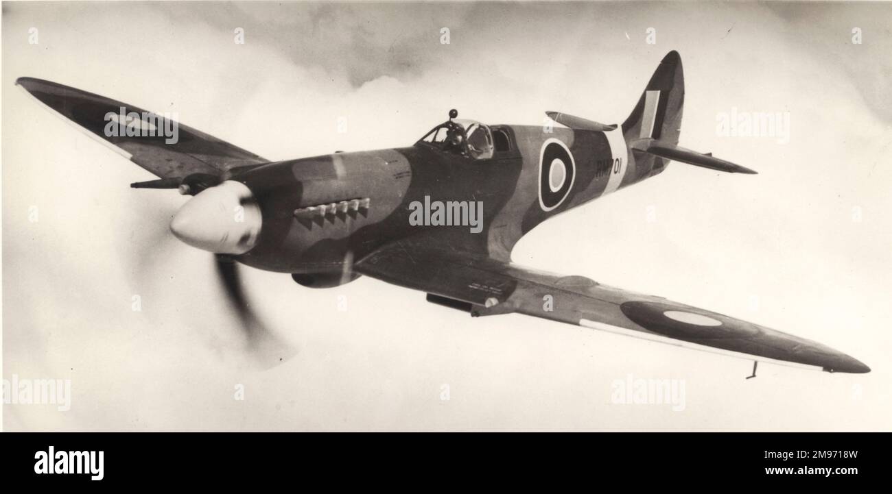 Supermarine Spitfire XIV, RM701 Stock Photo - Alamy