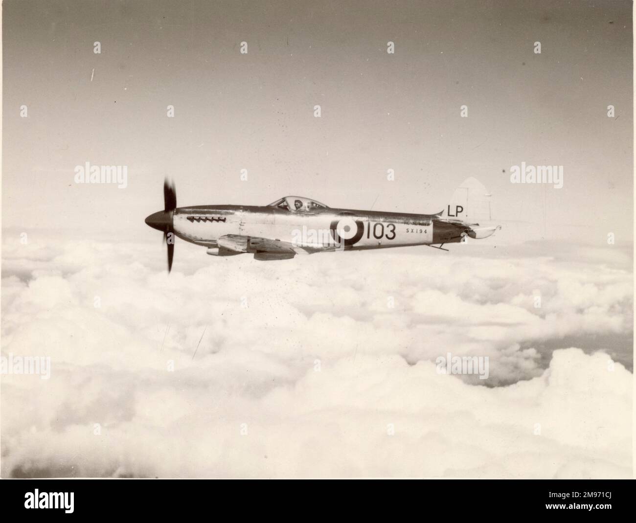 Supermarine seafire xvii hi-res stock photography and images - Alamy