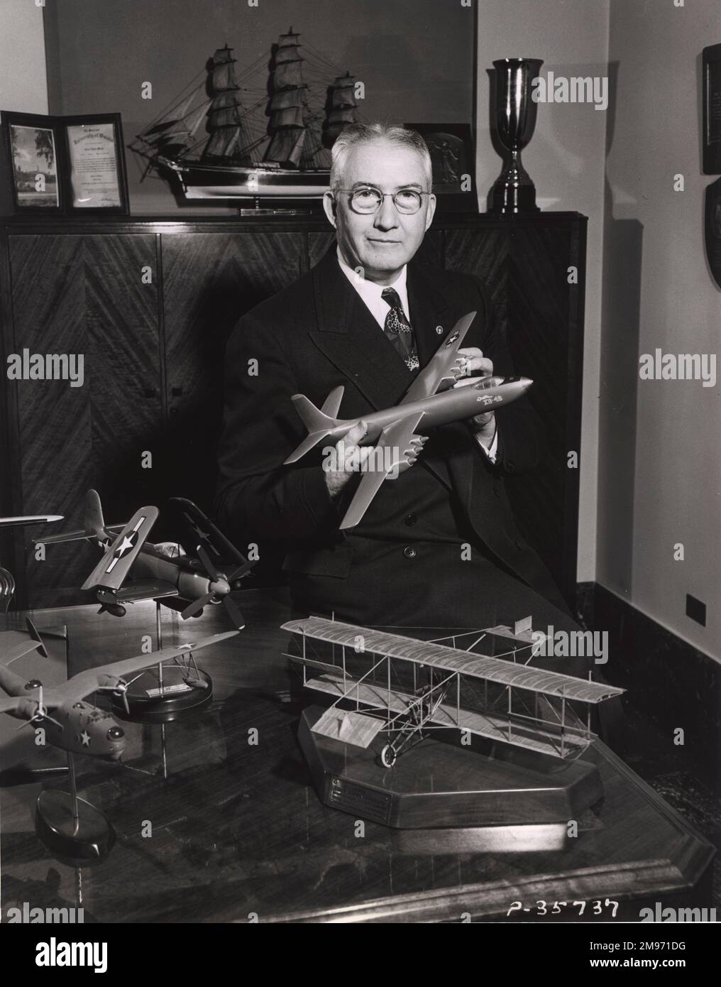 Glenn Luther Martin (1886-1955), founder of the Martin Aircraft Company ...