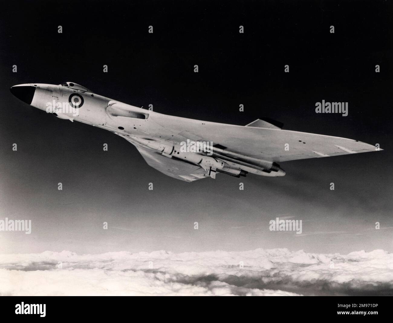 Avro Vulcan B2 armed with a Blue Steel ‘stand-off’ bomb Stock Photo - Alamy