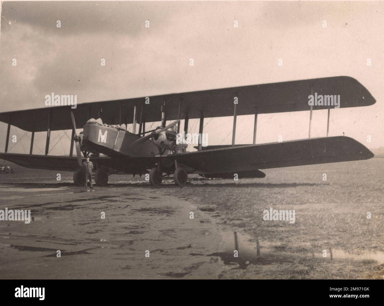 Vickers Virginia of 502 Squadron. December 1931 Stock Photo - Alamy