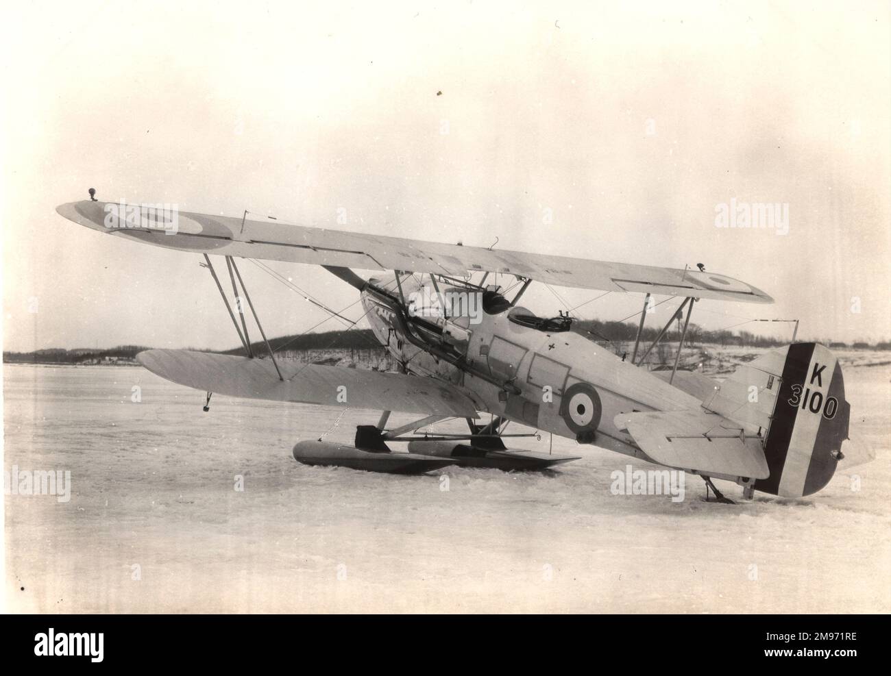Ski undercarriage hi-res stock photography and images - Alamy