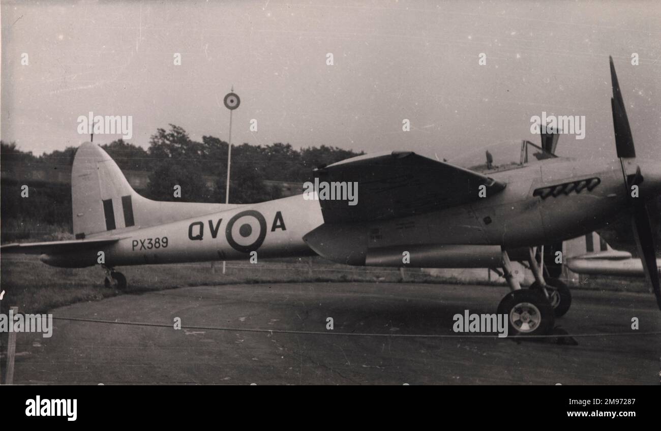 de Havilland Hornet F3, PX389 Stock Photo - Alamy