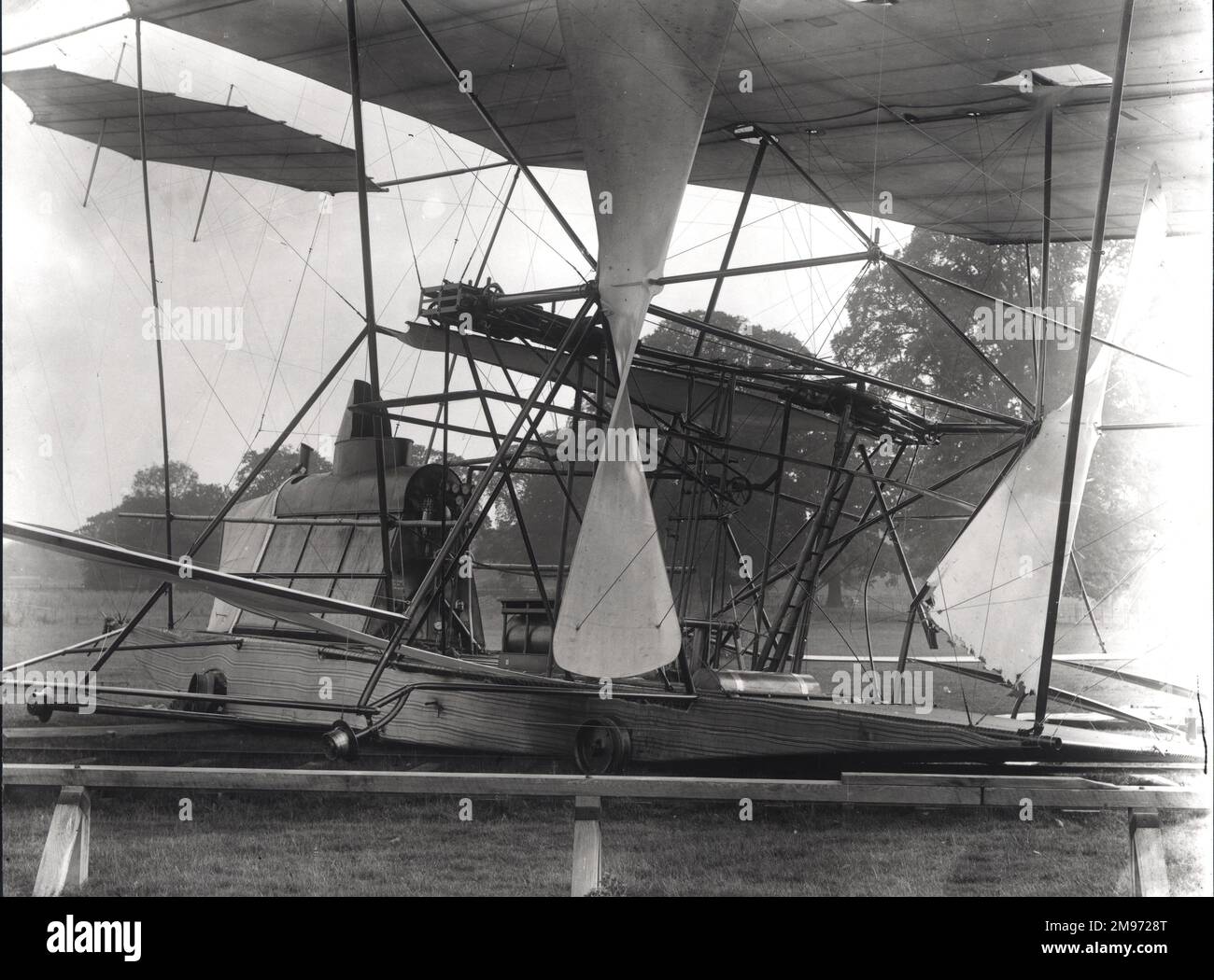 Hiram Maxim’s flying machine at Baldwyns Park, Kent Stock Photo - Alamy