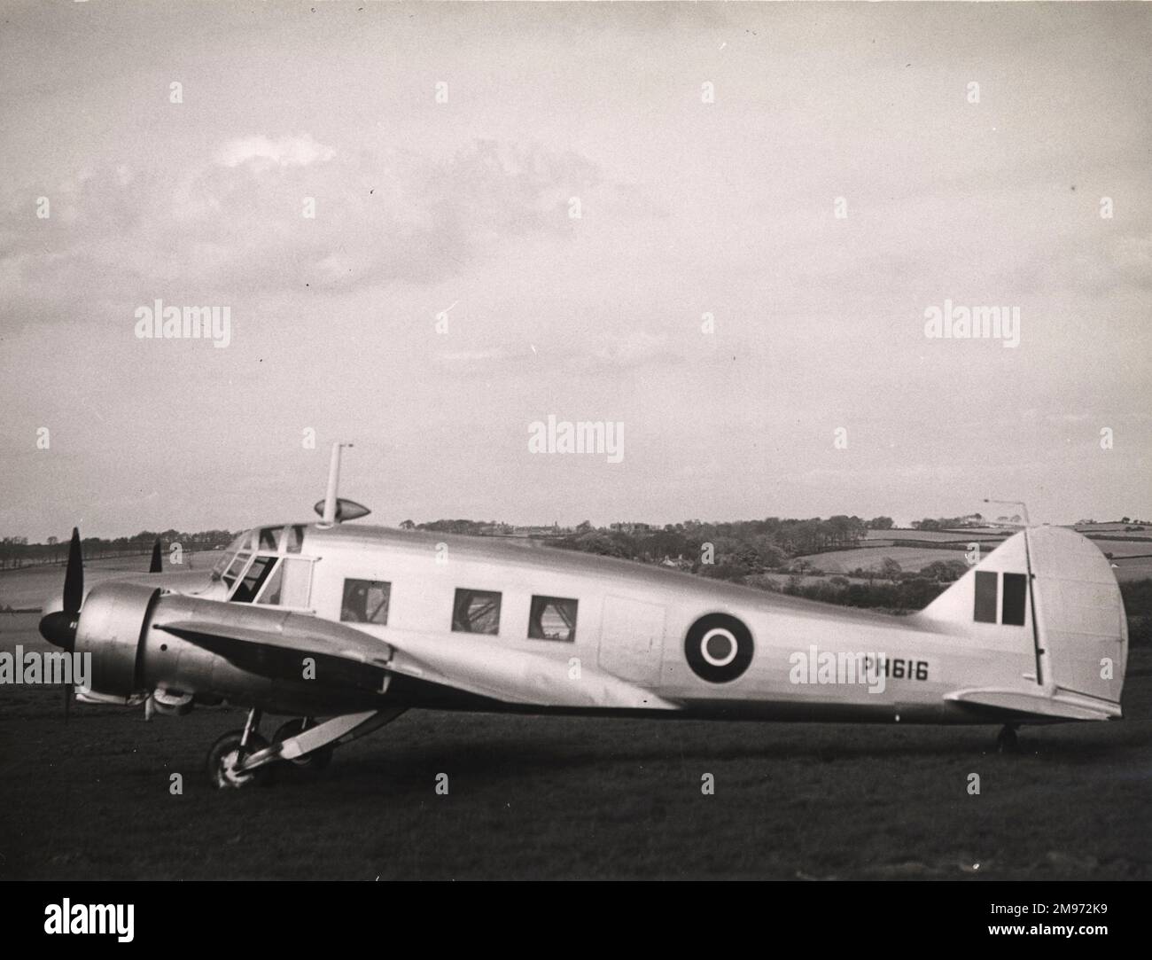Avro anson aircraft hi-res stock photography and images - Alamy