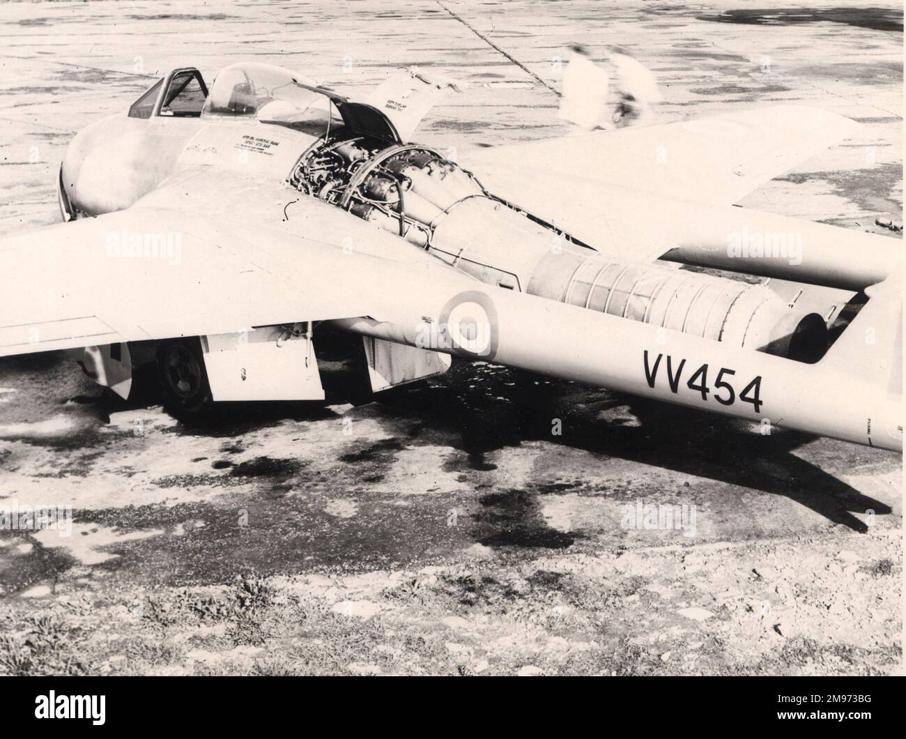 de Havilland Vampire FB5, VV454, fitted with reheat, at Farnborough in ...