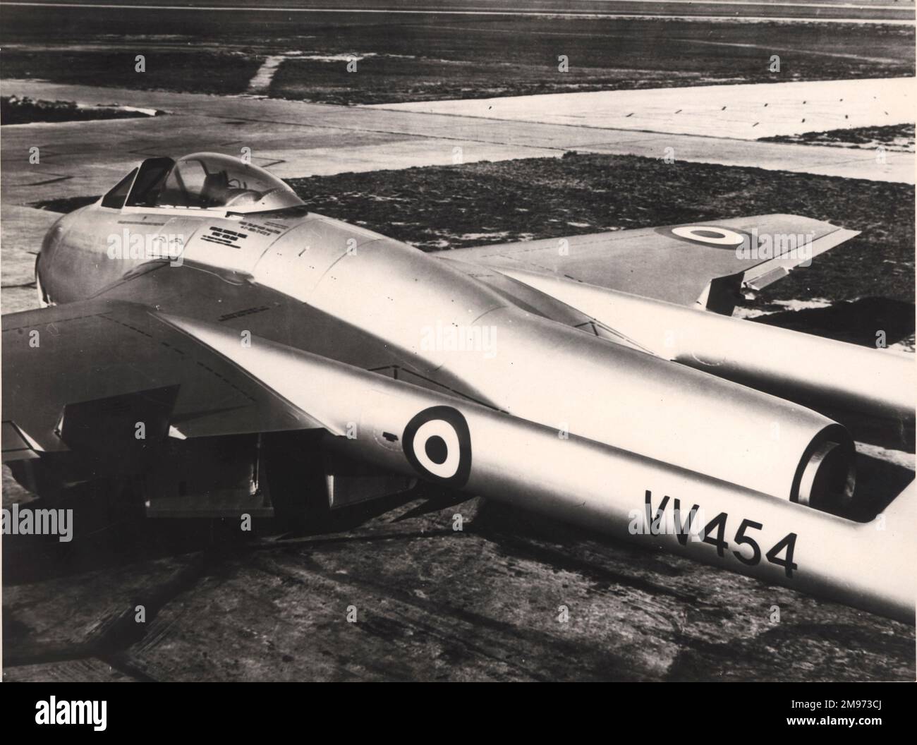 de Havilland Vampire FB5, VV454, fitted with reheat, at Farnborough in ...