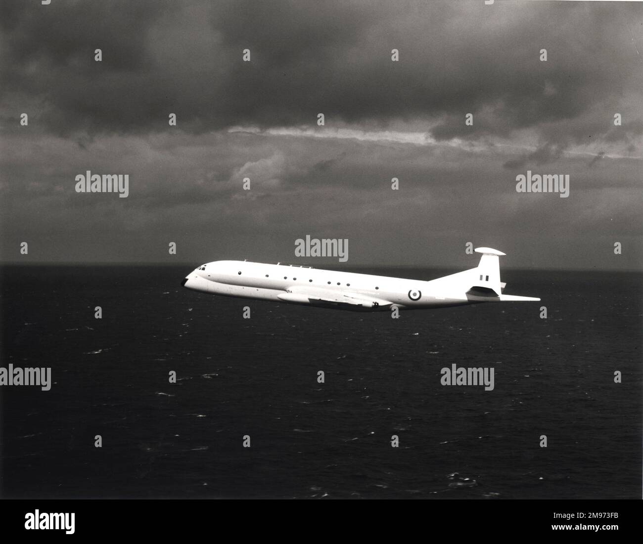 Raf nimrod xv230 hi-res stock photography and images - Alamy