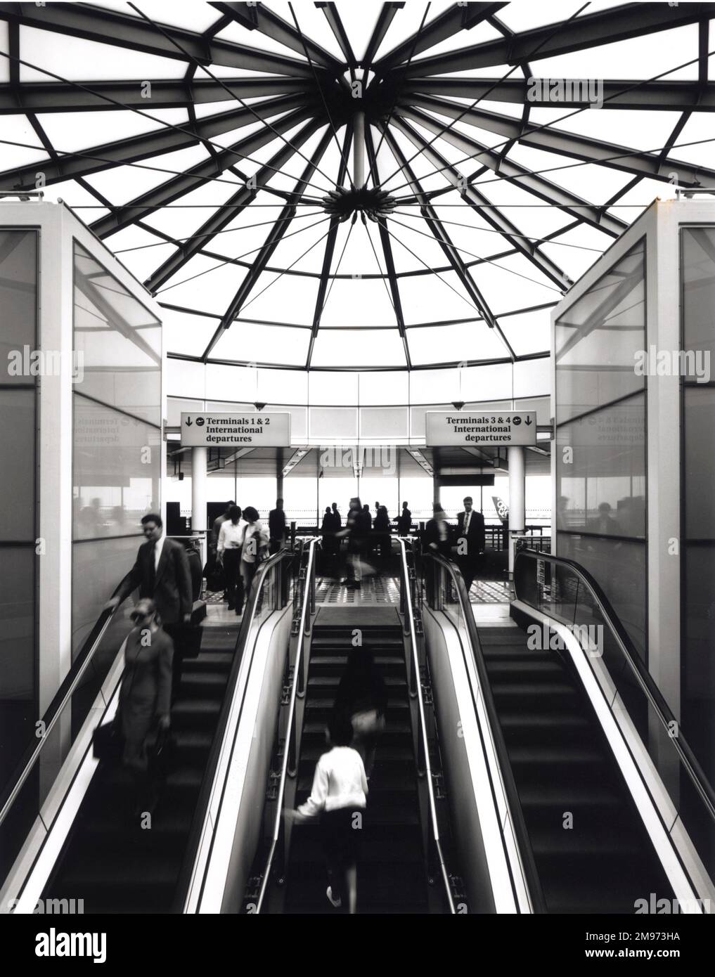 Flight Connections Centre, the core of a £100m investment by BAA to ...