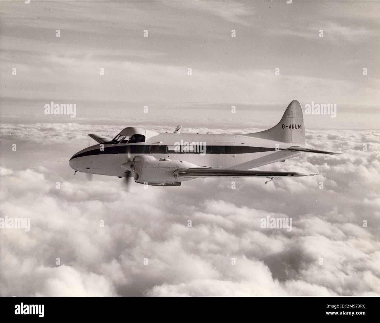 de Havilland DH104 Dove 8, G-ARUM Stock Photo - Alamy