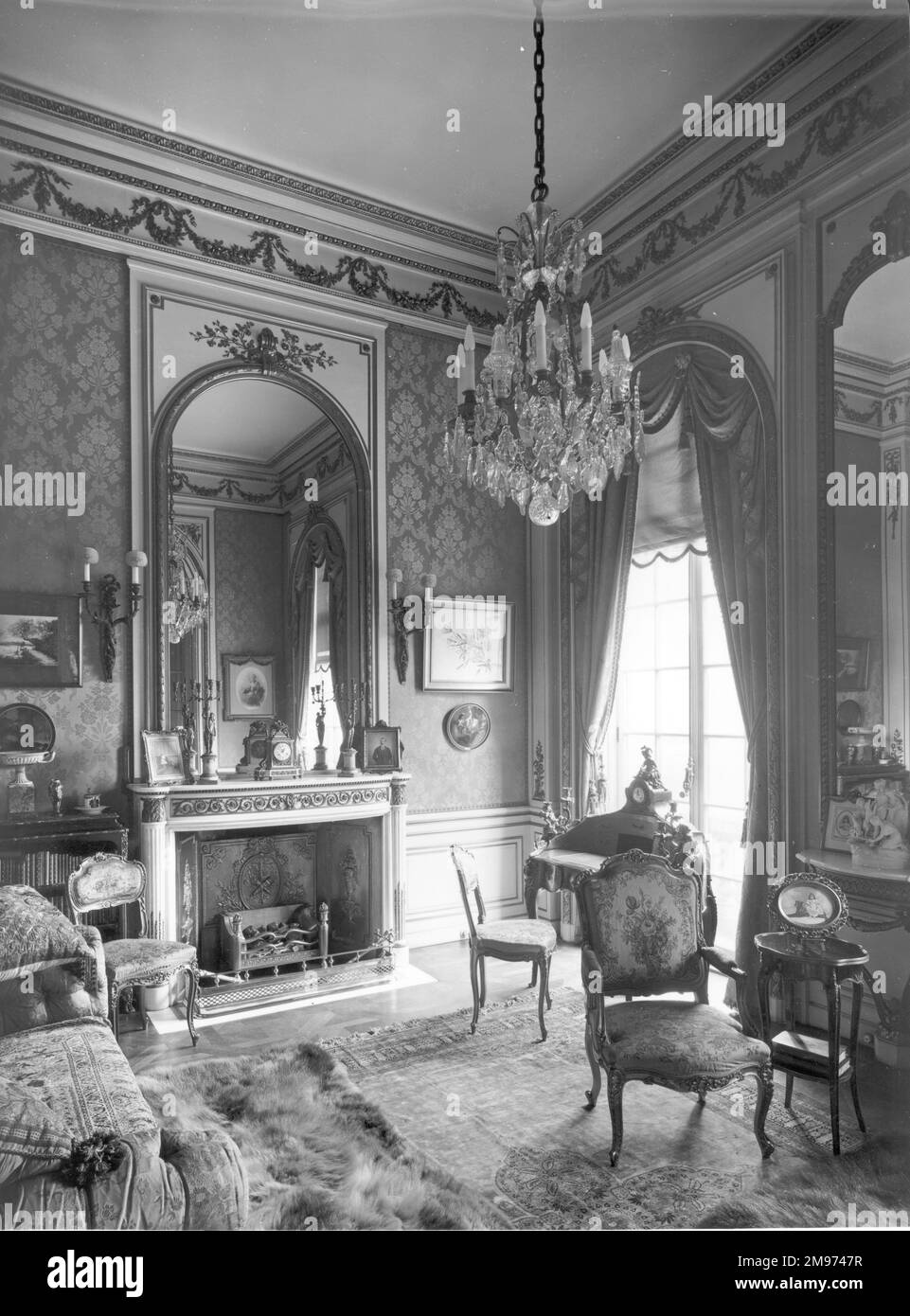 Leonard Albu’s 1909 boudoir at 4 Hamilton Place, London, which is now ...