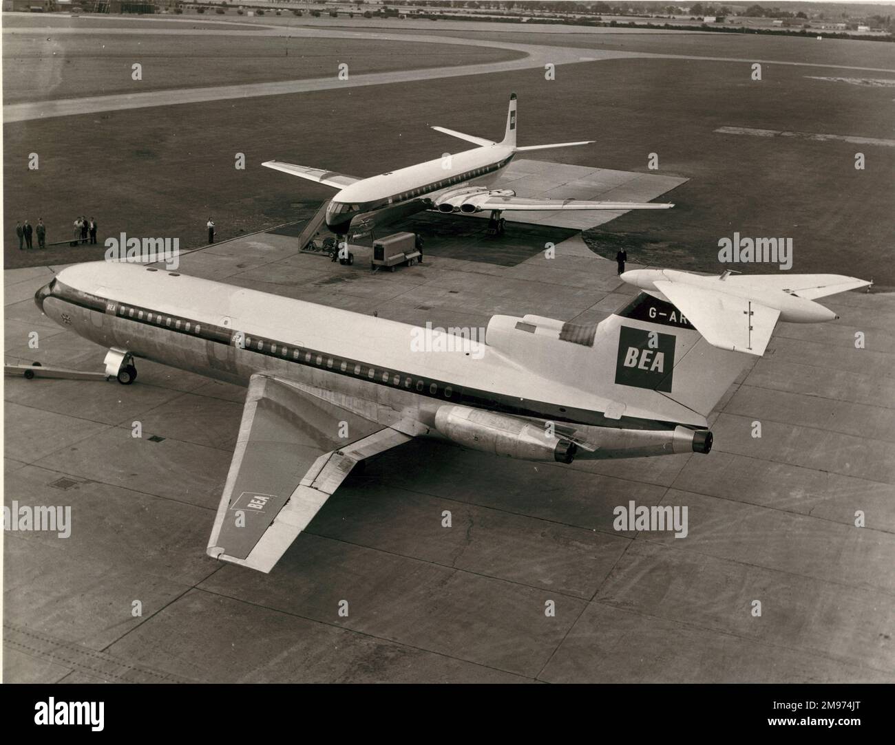 The first de Havilland/Hawker Siddeley DH/HS121 Trident 1C, G-ARPA, for ...