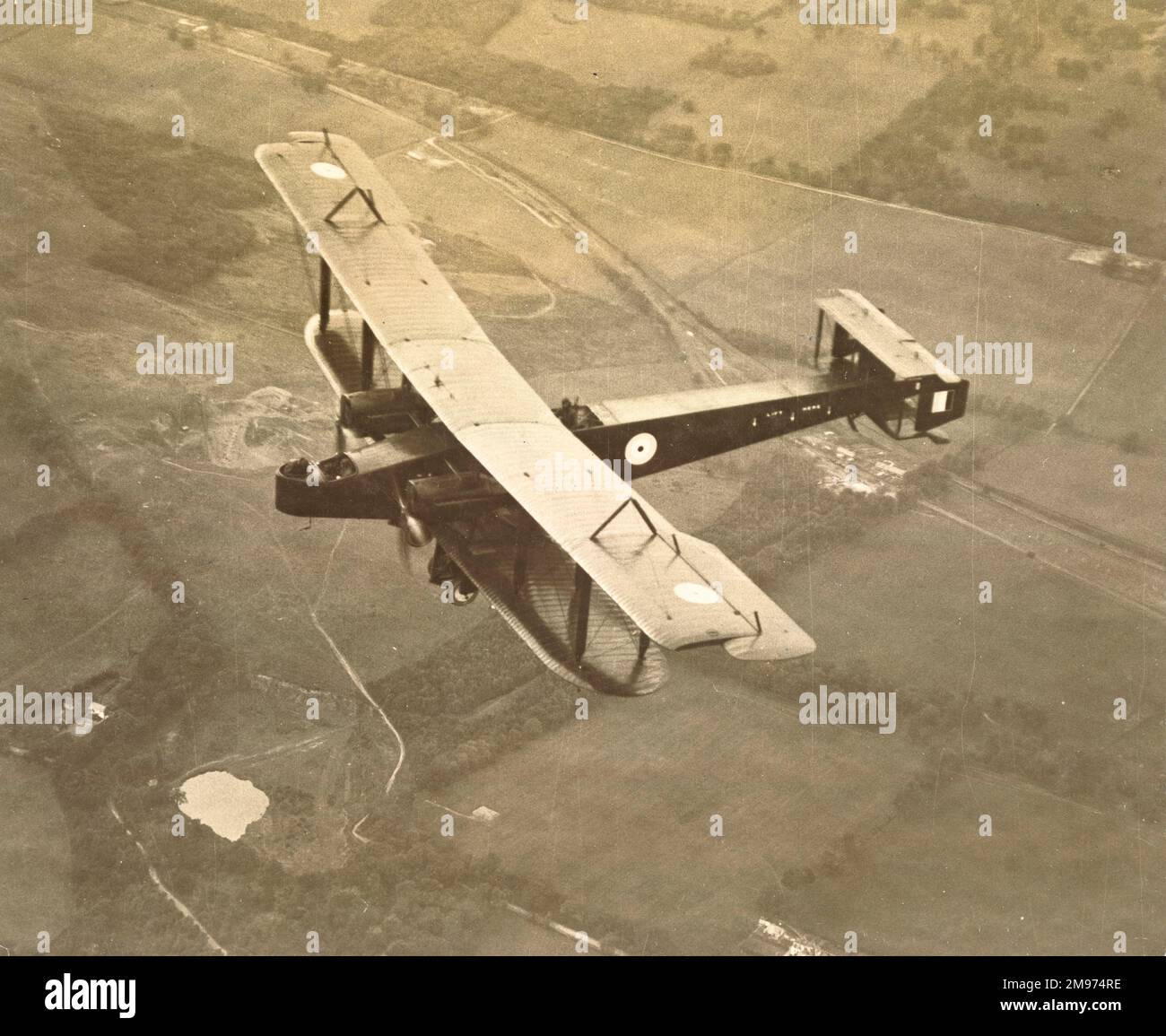 Handley Page O/400 in flight Stock Photo - Alamy