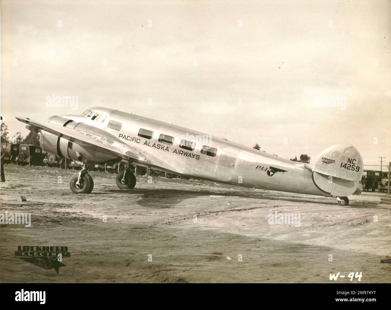 Lockheed Electra, NC14259, of Pacific Alaska Airways Stock Photo - Alamy