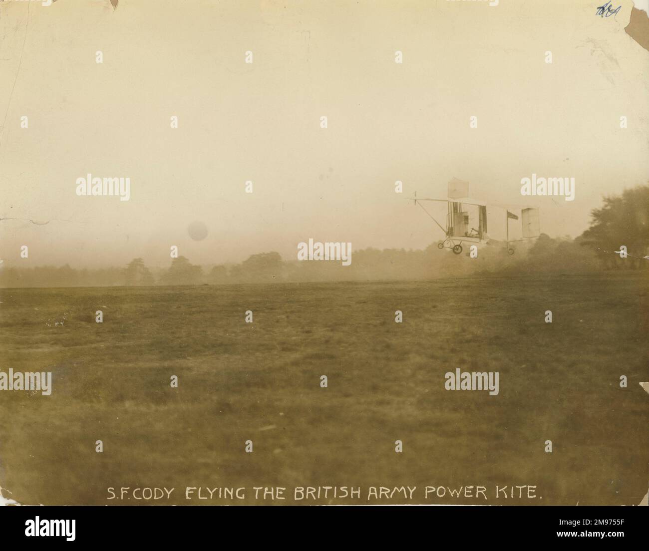 Samuel Cody flying the British Army Aeroplane No 1 Stock Photo - Alamy