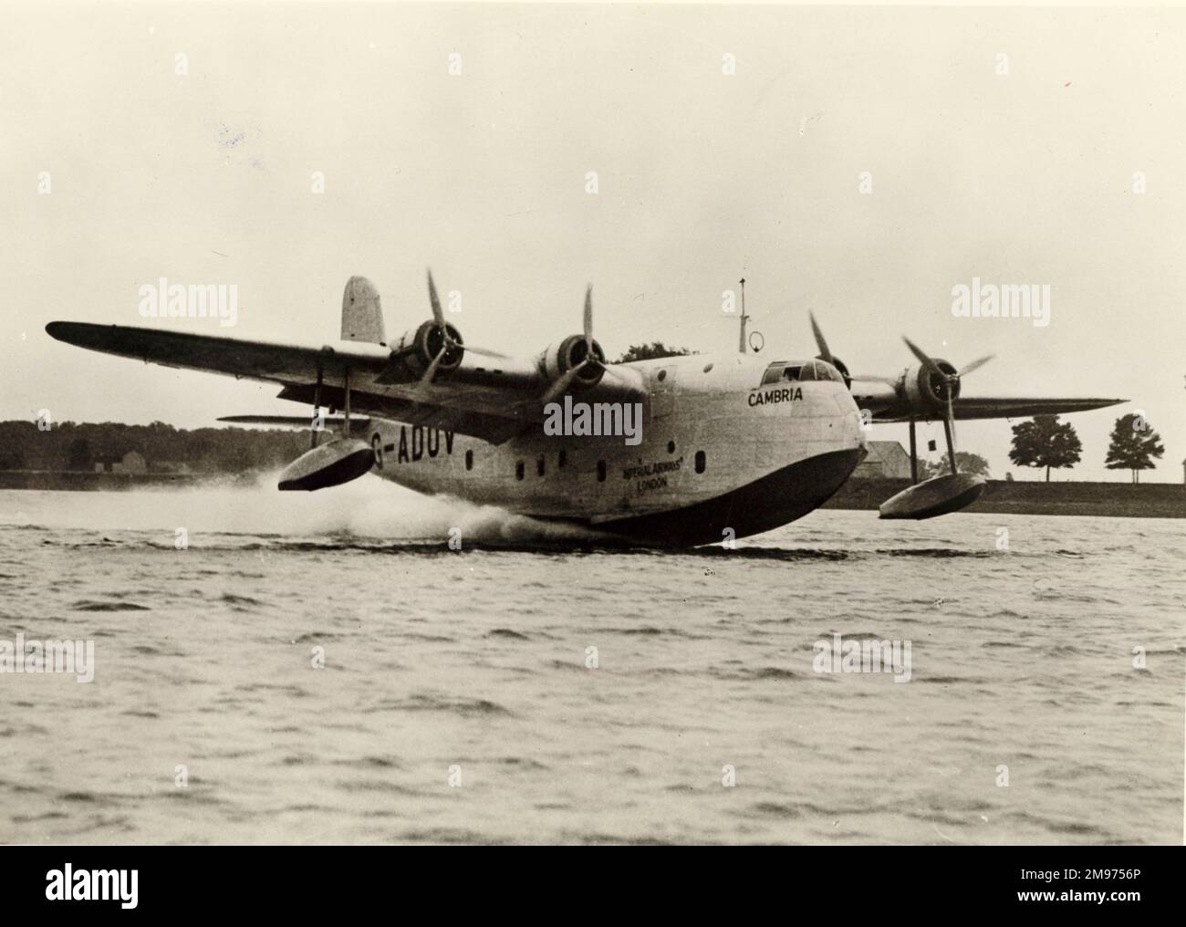 Short S23 Empire Flying Boat, G-ADUV, Cambria Stock Photo - Alamy