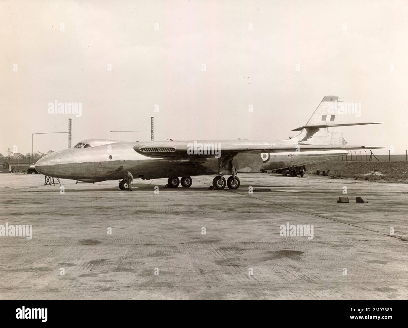 First prototype Vickers Valiant, WB210 Stock Photo - Alamy