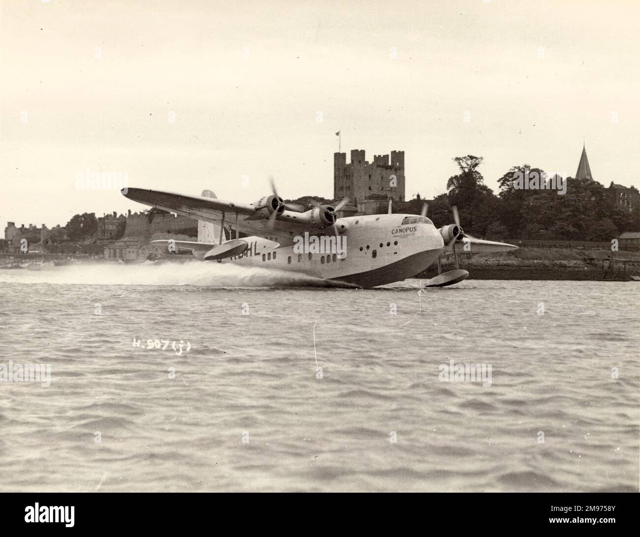 Short S23 Empire Flying Boat, G-ADHL, Canopus Stock Photo - Alamy