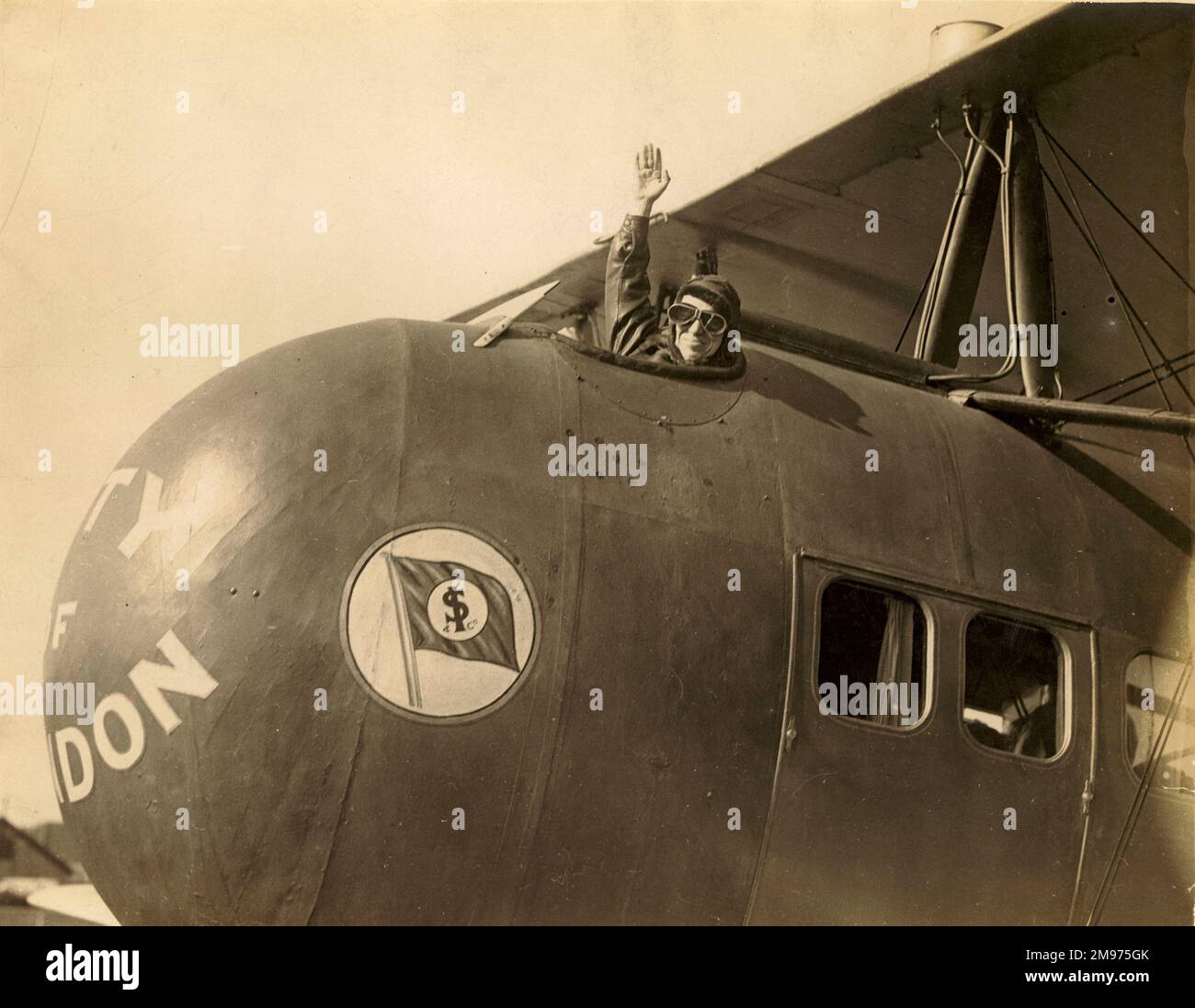 Pilot in Vickers Vimy Commercial, G-EASI, City of London, of Instone ...