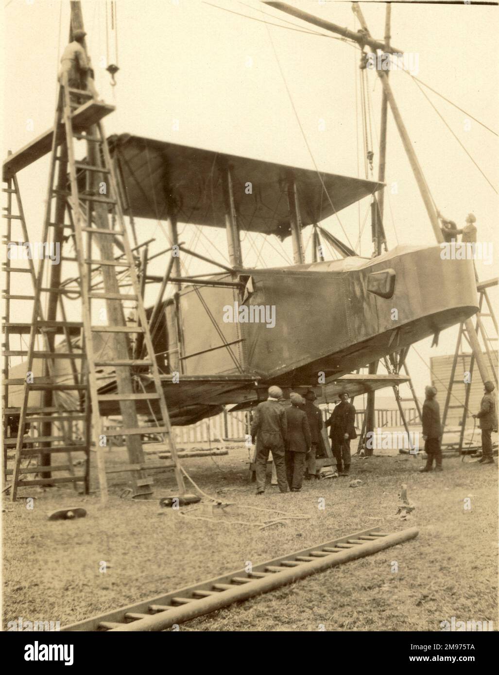 Handley page v 1500 hi-res stock photography and images - Alamy