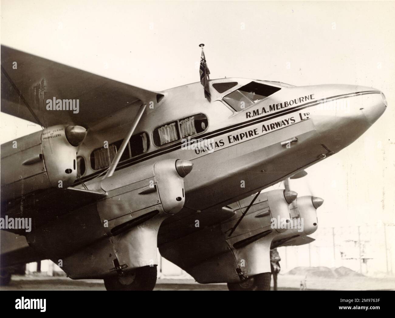 de Havilland DH86, VH-USF, RMA Melbourne, of Qantas Stock Photo - Alamy