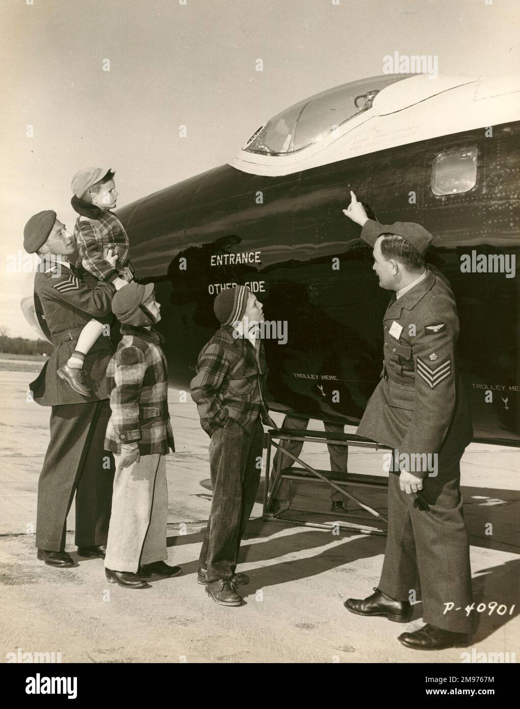 English Electric Canberra B2, WD932, was demonstrated at Martin Airport ...