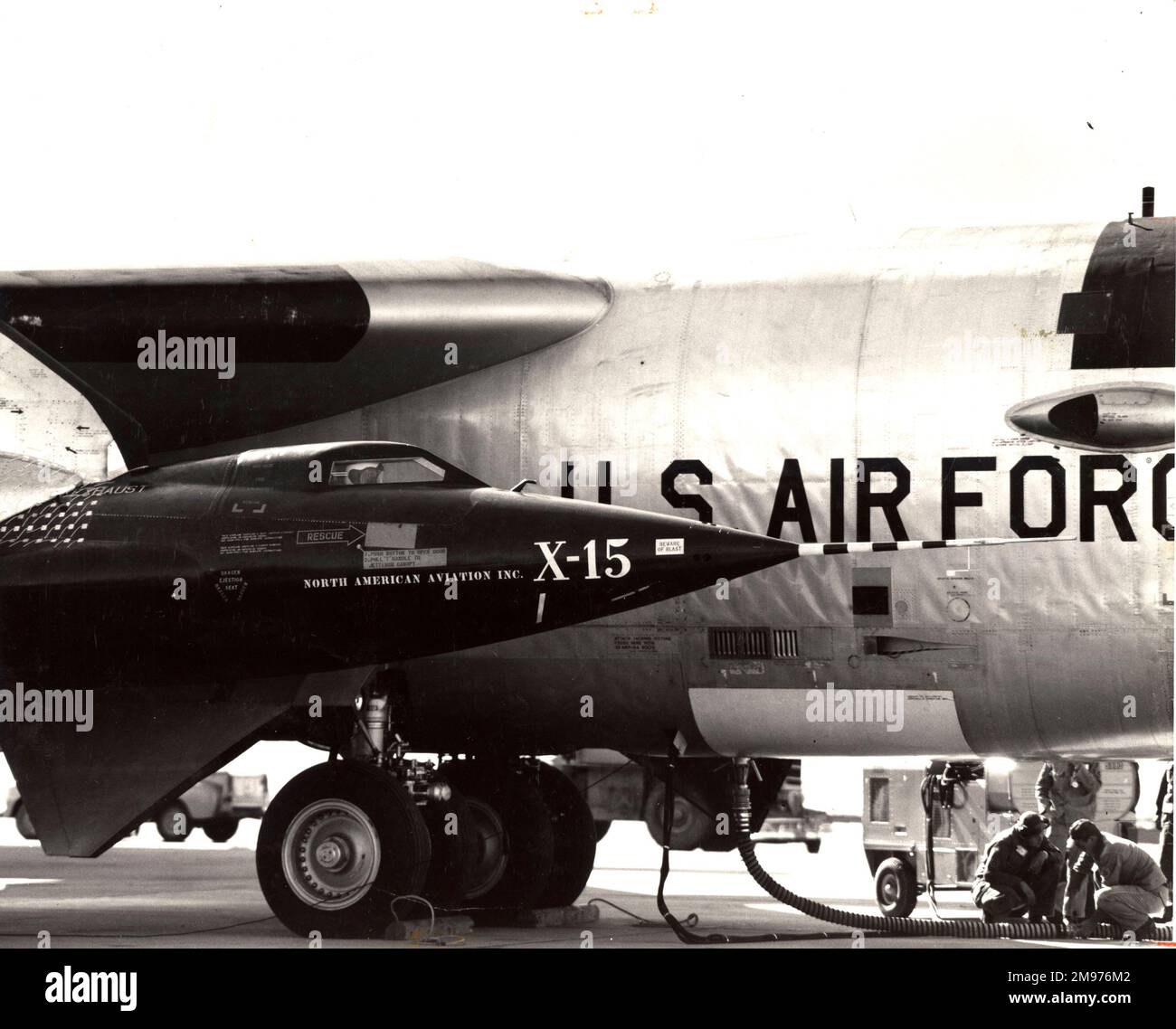 North American X-15 under its Boeing B-52B mothership Stock Photo - Alamy