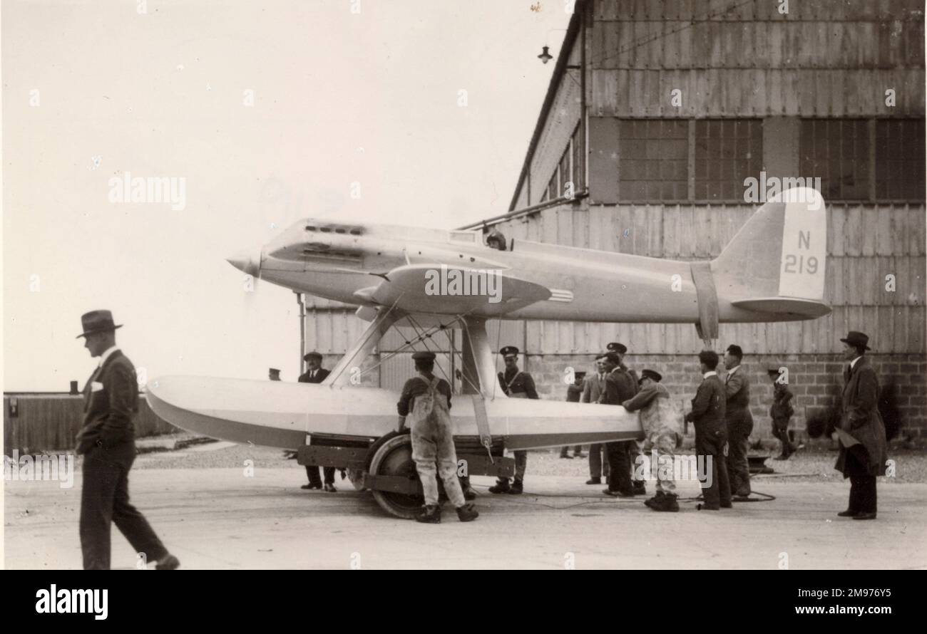 Supermarine S5, N219, during an engine test at Calshot. R.J. Mitchell ...