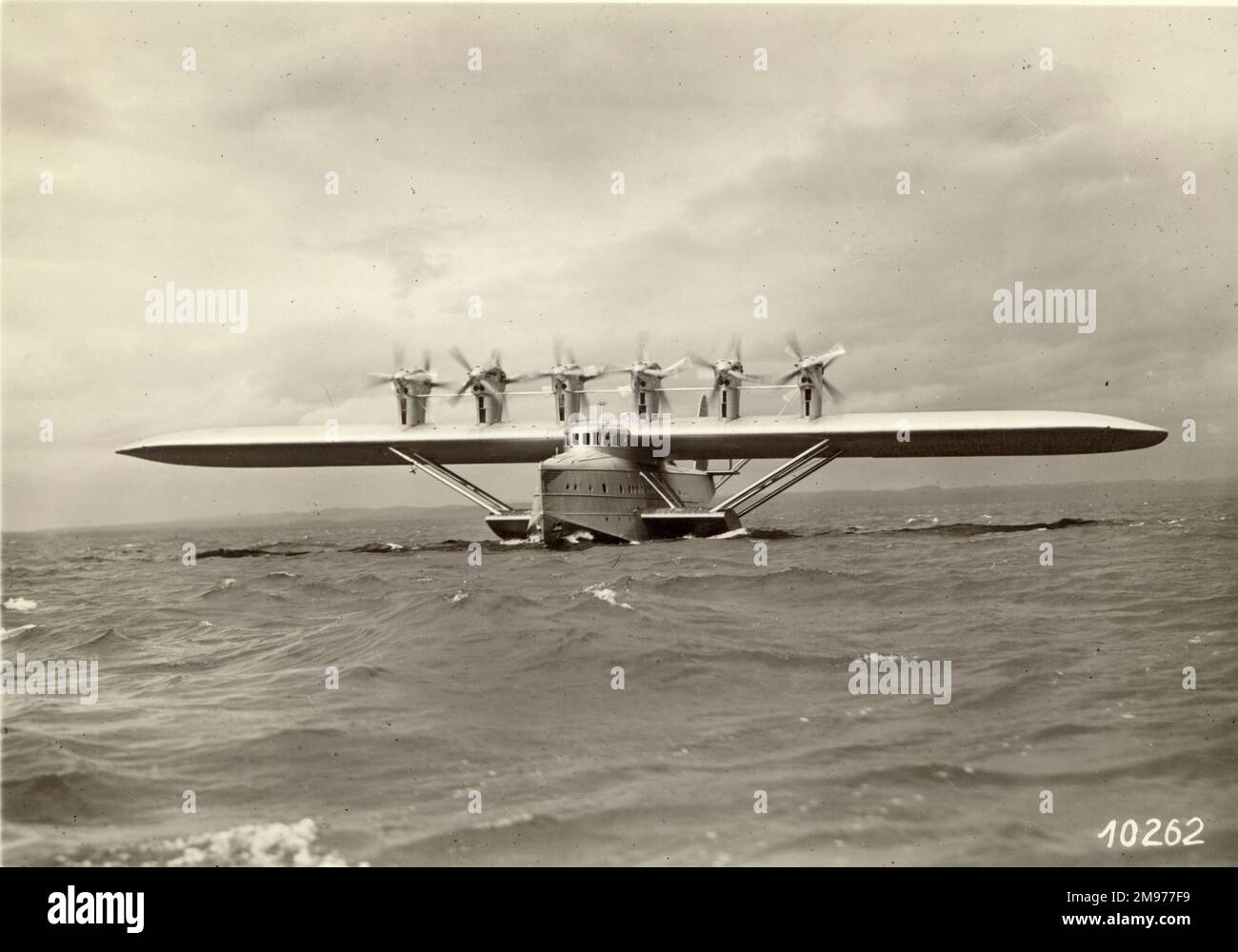 Italian airplanes hi-res stock photography and images - Alamy