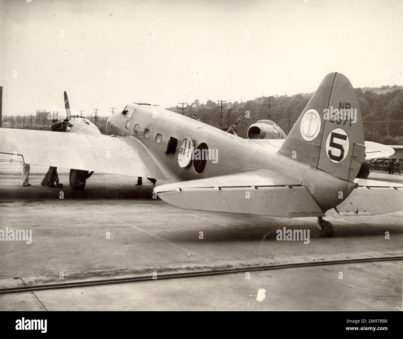 An American entry into the England to Australia race, the Boeing 247D ...