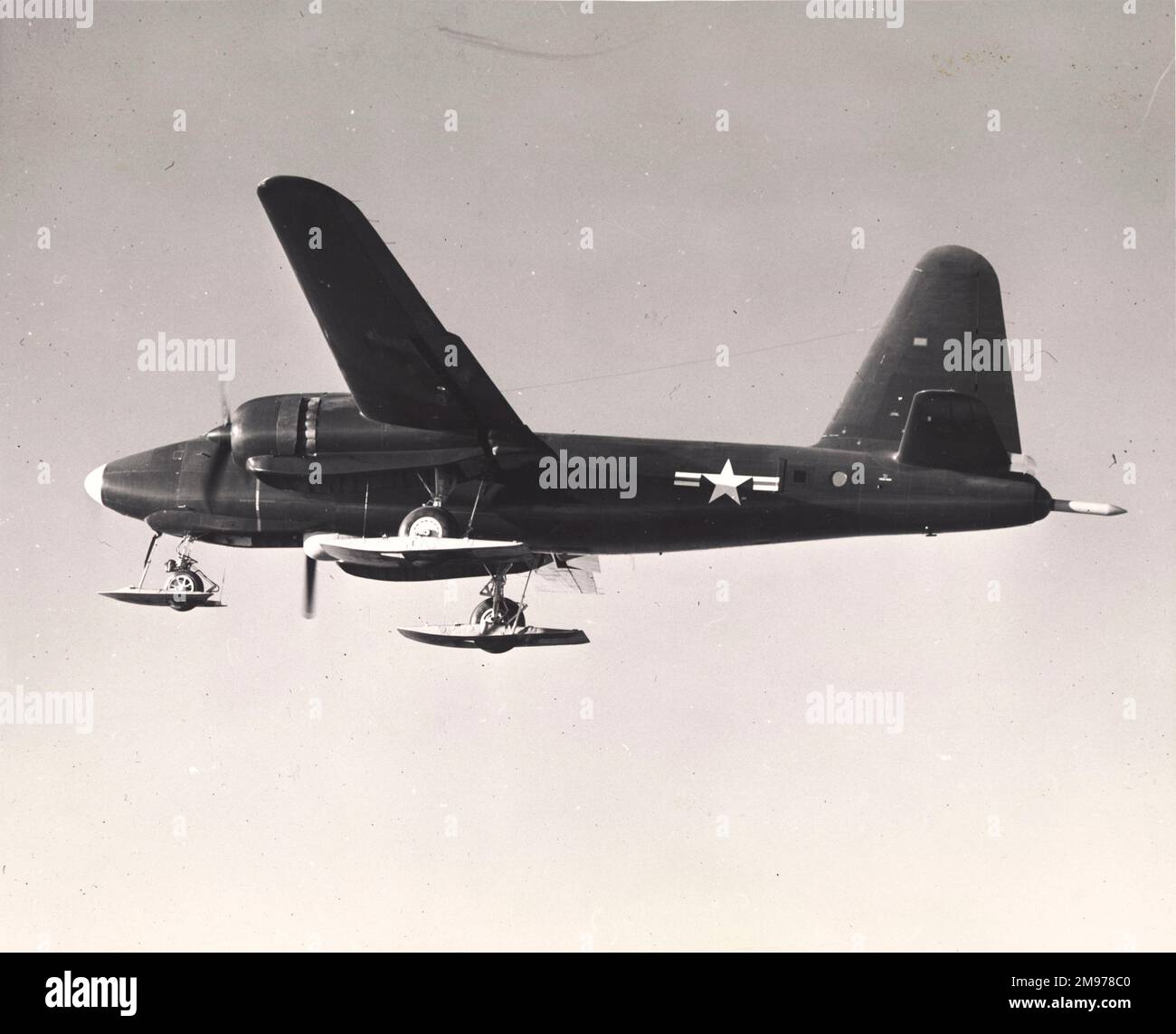Lockheed P2V-2N Neptune fitted with skis Stock Photo - Alamy