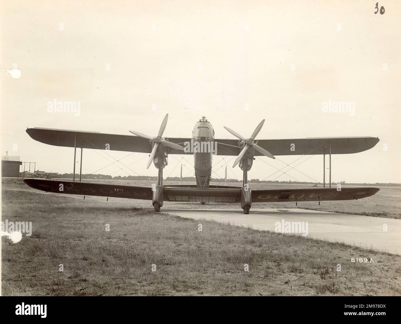 Handley page heyford hi-res stock photography and images - Alamy