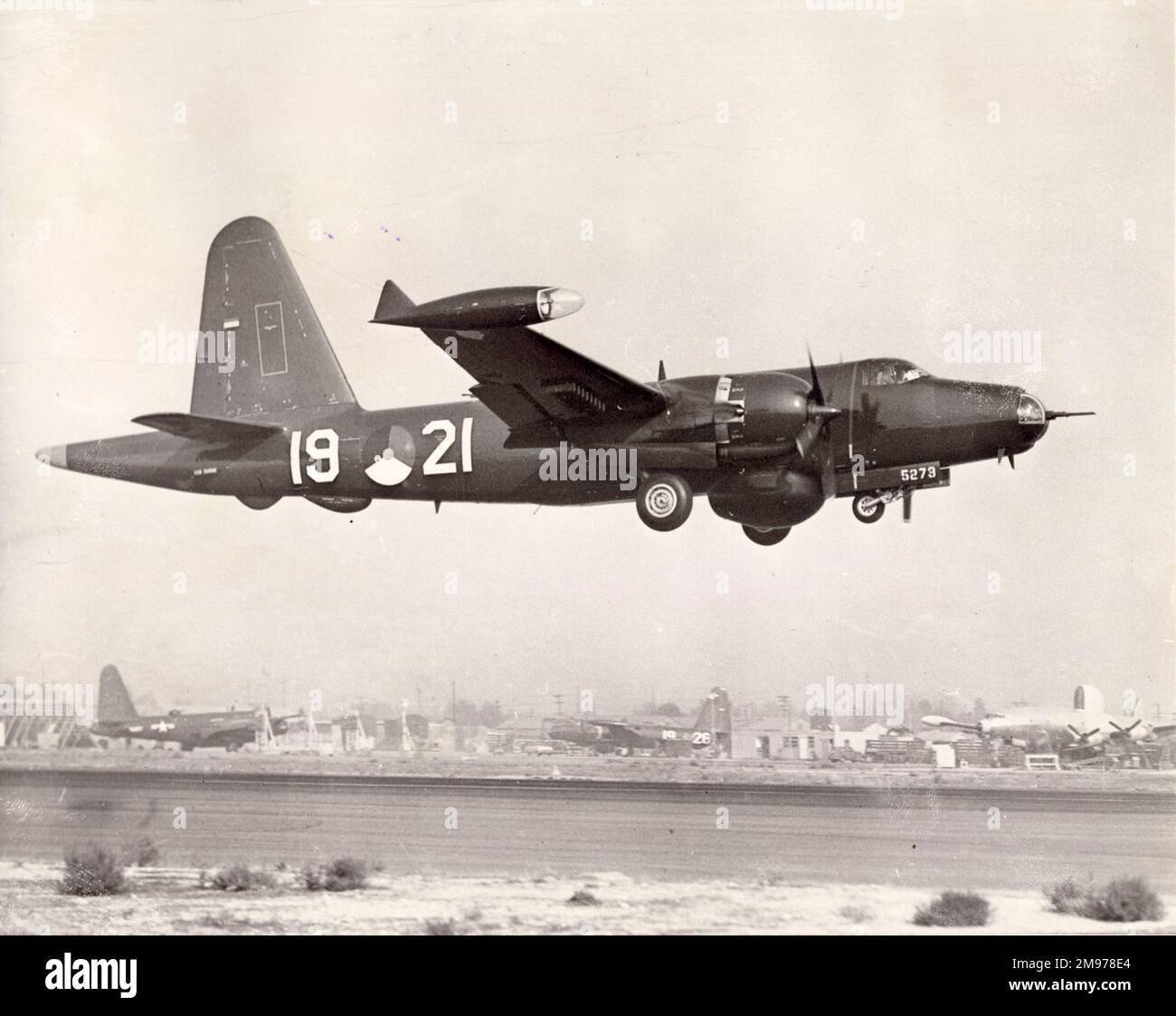 Lockheed (P2V-5) Neptune of the Royal Dutch Navy takes off from Burbank ...